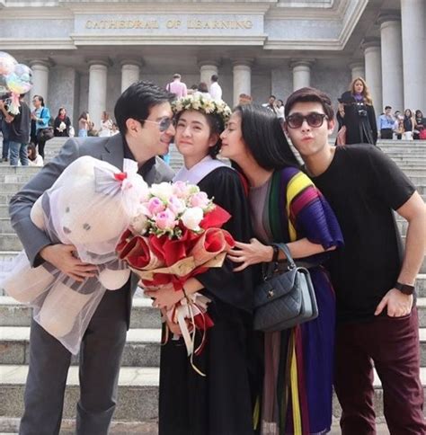 ลูกชาย ลูกสาว สร้างความภาคภูมิใจให้กับ แซม ยุรนันท์