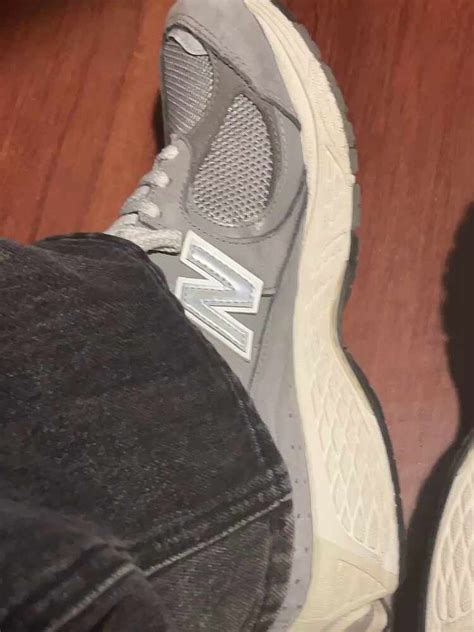 뉴발 2002프리미엄 빈티지 그레이 Kream