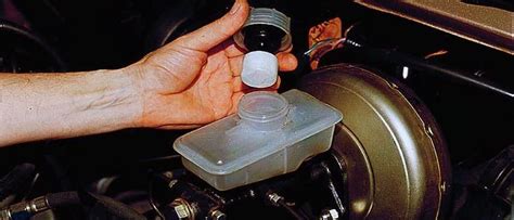 ВАЗ 2114: объем тормозной жидкости [ОТВЕТ ЕСТЬ]