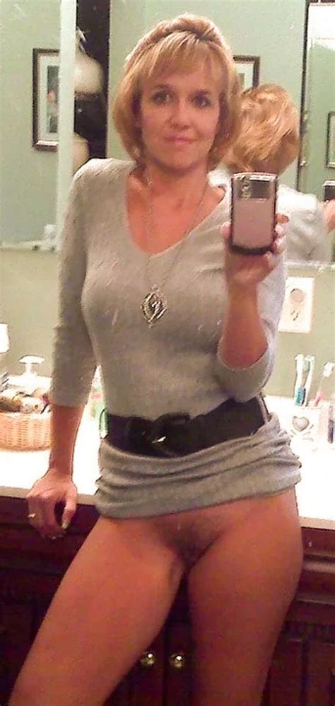 Delicious Wife Bottomless Selfie Toobusyliving