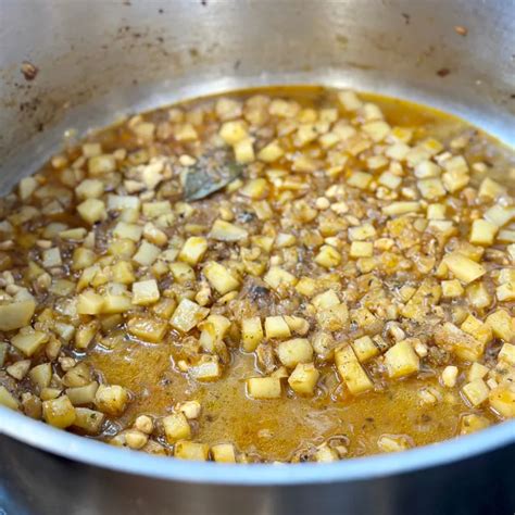 Choco Con Sus Papas Del Restaurante Luzio Gastronosfera