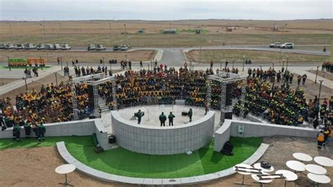 Эрдэнэс Тавантолгой ХК ийн уурхайчид 3 000 мод тарьлаа