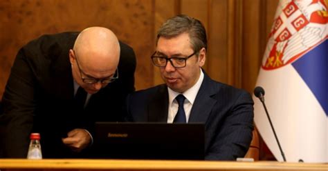 Србија реагира на тајните американски документи Лага е дека испраќаме оружје во Украина“ Кајгана