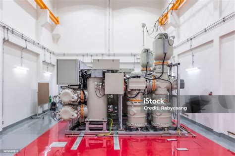 고전압 전기 실내 전력 전기 변전소 배경의 전력 변압기 0명에 대한 스톡 사진 및 기타 이미지 0명 개발 개조한 다락 Istock