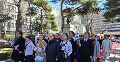 독립운동 성지 탑골공원 담장 헐렸다…ai 애국지사 독립 만세