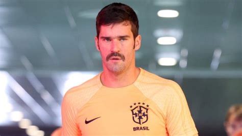 Goleiro Da Seleção Brasileira Alisson é Comparado Com O Ator Nicolas