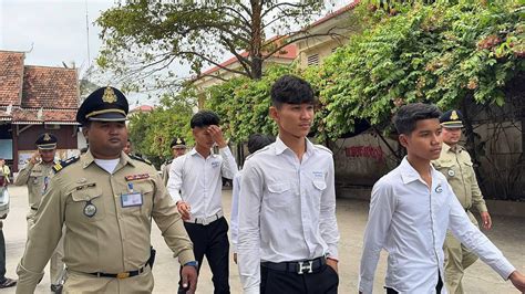 សិស្ស សាលា វិទ្យាល័យ អំពិលចំនួន៦នាក់ ត្រូវ បានឃាត់ខ្លួន យកមកអប់រំ ក្រោយធ្លាយ វីដេអូ វា យ តប់