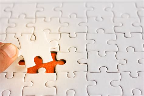 손을 잡고 완료는 임무 개념적 문제 해결의 지 그 소 퍼즐의 마지막 조각 개념에 대한 스톡 사진 및 기타 이미지 개념 건물 외관 도전 Istock