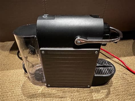 Nespresso Pixie C61 Coffee Maker Tv And Home Appliances Kitchen Appliances Coffee Machines