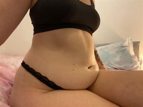 How Cute Is My Belly On A Scale Of 1 10 😇 Scrolller