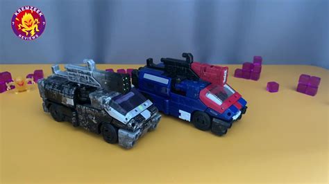 Transformers War For Cybertron Quintesson Guard In Hand Images Transformers News Tfw2005