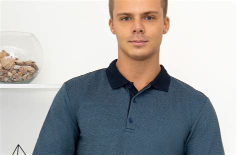 Чоловічий одяг ️ Купити одяг для чоловіків недорого в інтернет магазині Фабрика Чесних Цін