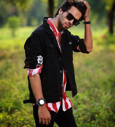 Singer Umair Awan Talks About His Discovery For Music And How It Became