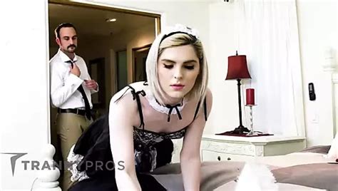 Genderxfilms Zierliche Trans Anhalterin Lutscht Schwanz Zum Reiten Xhamster