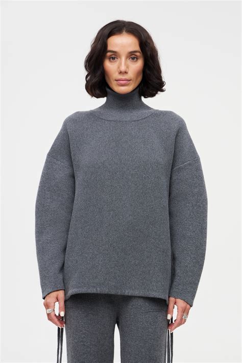 Джемпер вязаный с фактурой рубчик — Shi Shi