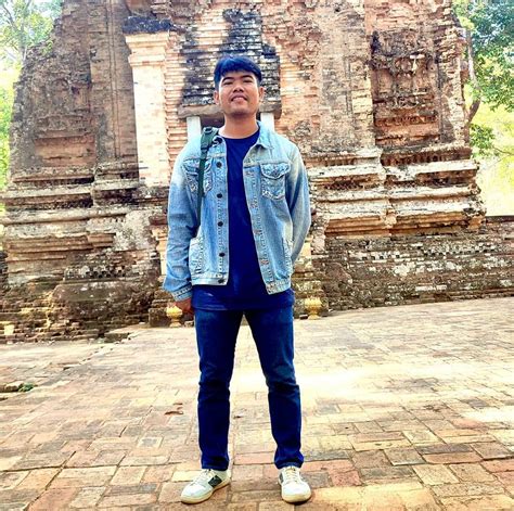 Battambang City ឆ្កែ លូ មិនឈប់ Facebook