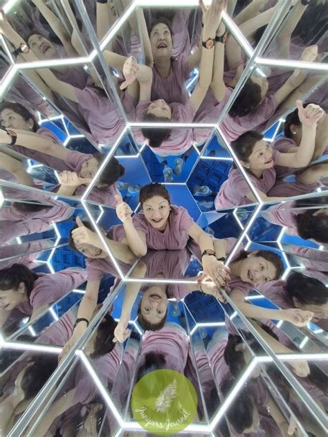 Space And Time Cube Launches Malaysias First Immersive Naked Eye 3d