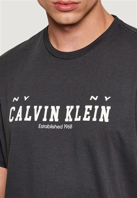T Shirt Calvin Klein Jeans Lv14re817g Nero Gocciashop