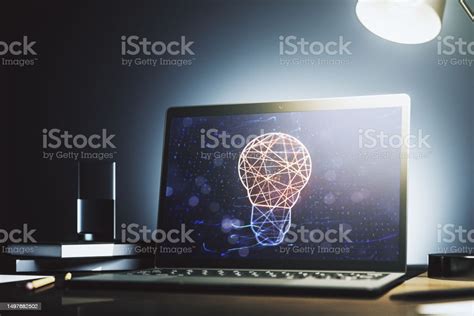 창조적 인 전구 홀로그램 연구 및 개발 개념과 현대 컴퓨터 모니터 3d 렌더링 0명에 대한 스톡 사진 및 기타 이미지 0명