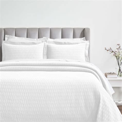 Superior Calvert Cotton Medium Weight Matelasse Weave Diamond Lattice