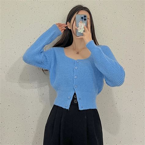 [여친룩종결 ] 여리핏 벌룬 퍼프 단추 트임 니트 스퀘어넥 가디건 6color 에이블리