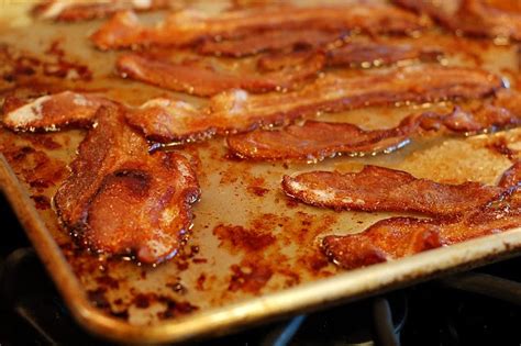 Oven Baked Bacon Perfectly Cooked Without The Mess The Garden Of Eating