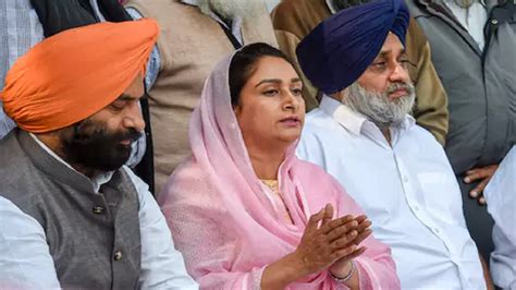 Akali Dal Quits Nda Bjp Farm Bills Harsimrat Kaur Badal Parkash Badal