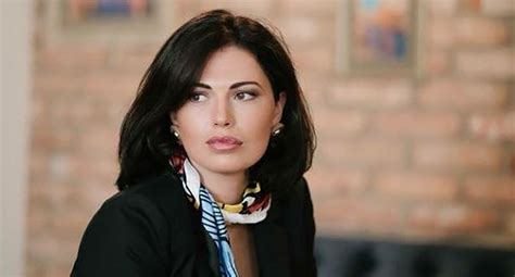 რომელი ცნობილი ქართველის ბავშვობაა 99 ვერ ხვდება