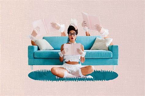 트렌드 삽화 스케치 디자인 몽타주 3d 콜라주 젊은 숙녀 빈티지 복장 앉아 와우 얼굴 보류 책 읽기 텍스트 학생 취미 읽기 교육 25 29세에 대한 스톡 사진 및 기타