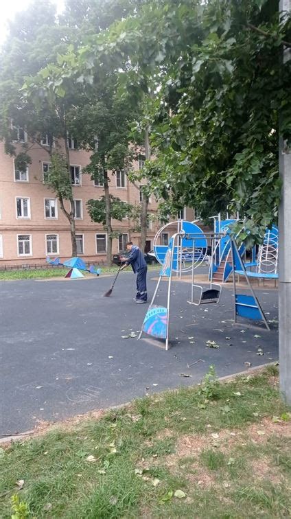 Сегодня 26 08 2022 на территории ООО ЖКС №1 Фрунзенского района работают Жилкомсервис №1