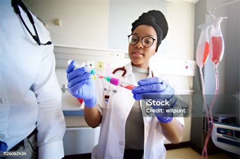 의료 주입 주사기 준비 정맥 채혈에 대한 스톡 사진 및 기타 이미지 정맥 채혈 교육 강좌 연습하기 Istock