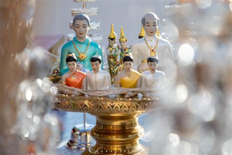 ชุดตุ๊กตาคุณตาคุณยายเบญจรงค์ อธิษฐานไทยแลนด์ ตุ๊กตาตั้งศาลและอุปกรณ์ตกแต่งศาล ศูนย์รวมสินค้า