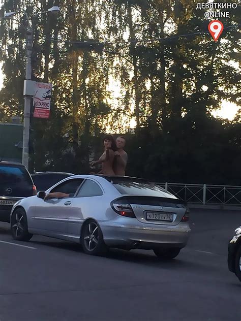 Randy Couple Kill Time In Traffic Jam By Having Sex Out Of Sunroof In