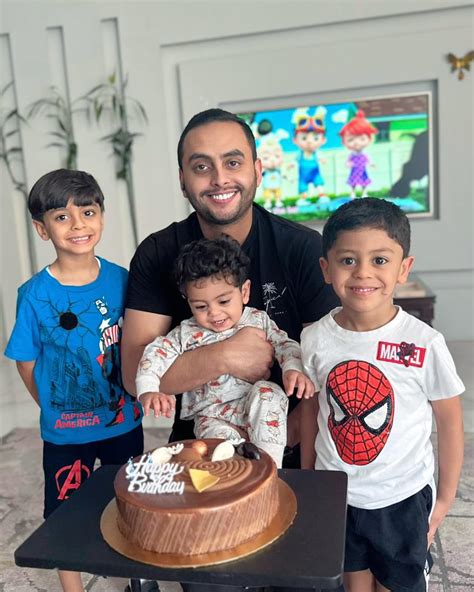 اللهُم إني إستودعتك أثمن أشيائي ‏وأقربُها إلى قلبياللهُم إحفظ لي