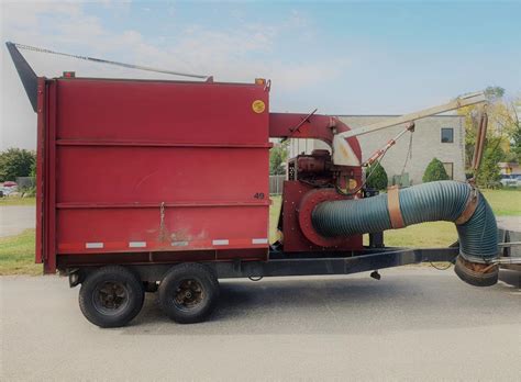 Trailer Self Contained Leaf Loader
