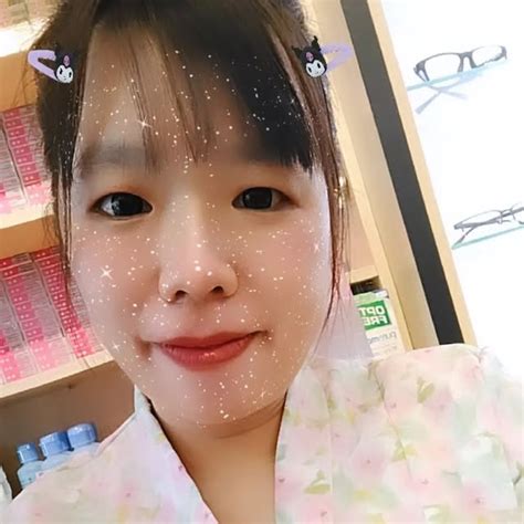 Wendy Wendy Threads Say More