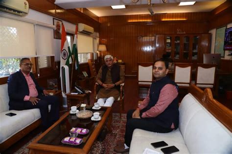 Arpit Mittal On Linkedin My Father Shri Omprakash Mittal And Younger Brother Vedant Mittal Met