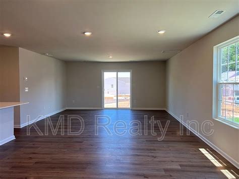 10231 Chatham Run Ln Charlotte Nc Zillow