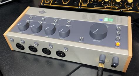 Review Universal Audio Volt 476P Audio Interface Gearnews Com