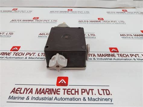 Danfoss Rt112 Pressure Switch Aeliya Marine