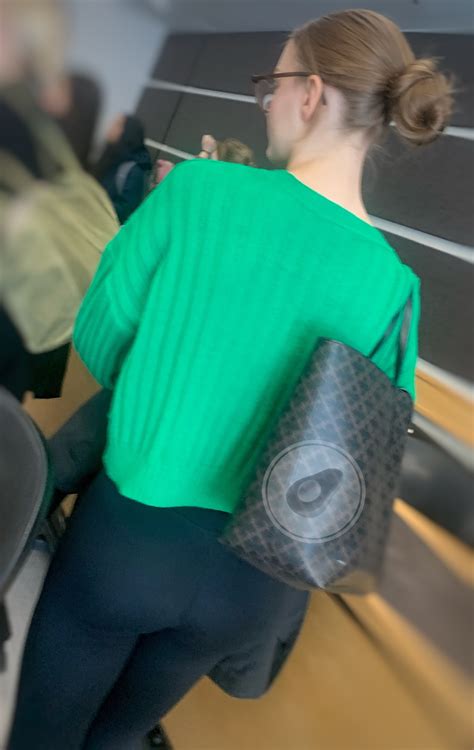 College Girl In Green Sweater And Leggings Spandex Leggings And Yoga Pants Forum