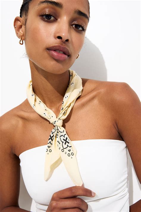 Bandana Scarf Pullandbear