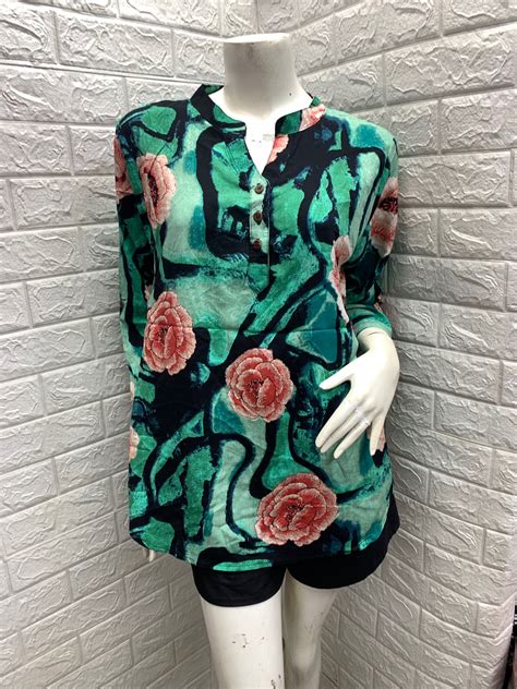 เสื้อผ้าแฟชั่น เสื้อแฟชั่นเสื้อสปันคอวีแขนยาวสีสวยมีหลายขนาดสินค้าราคาโปรเลือกเสื้อผู้หญิงเสื้อ