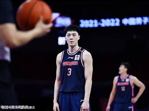 Cba三消息：马兰留队四川引新援，莫兰德启程，胡明轩最后机会！辽宁队崔永熙克劳福德