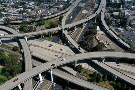 Florida Considering Continuous Flow Intersections At Four Tampa Bay Intersections