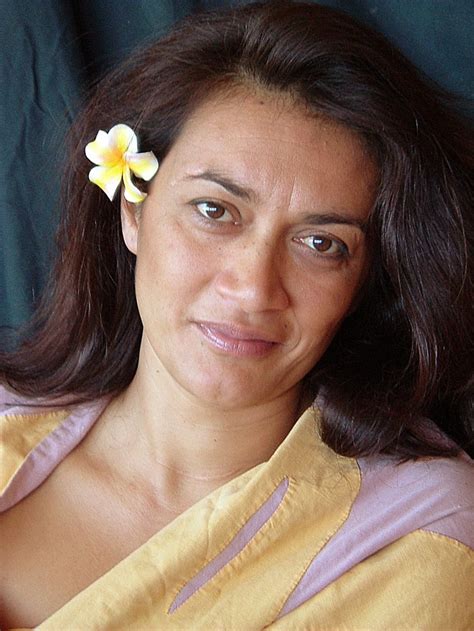 Celestine Hitiura Vaite Recommended Works Breadfruit Tiare Mundo Magico Magico Escritores