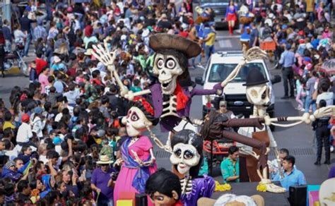 Desfile De Aniversario De La Fundación De León Guanajuato