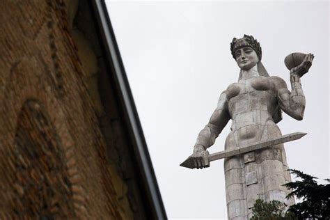 ქართლის დედა თბილისი საქართველო Greek Statue Georgia Statue