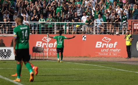 Најфудбалски мајтап на колото Off