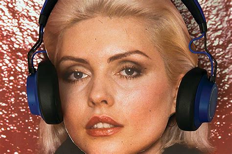 Eight Great Wireless Bluetooth Headphones Bloomberg